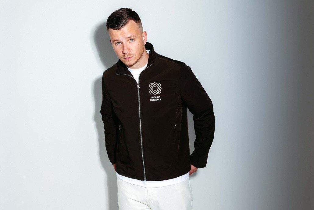 Russo boeken voor de beste prijs bij Artist Bookings