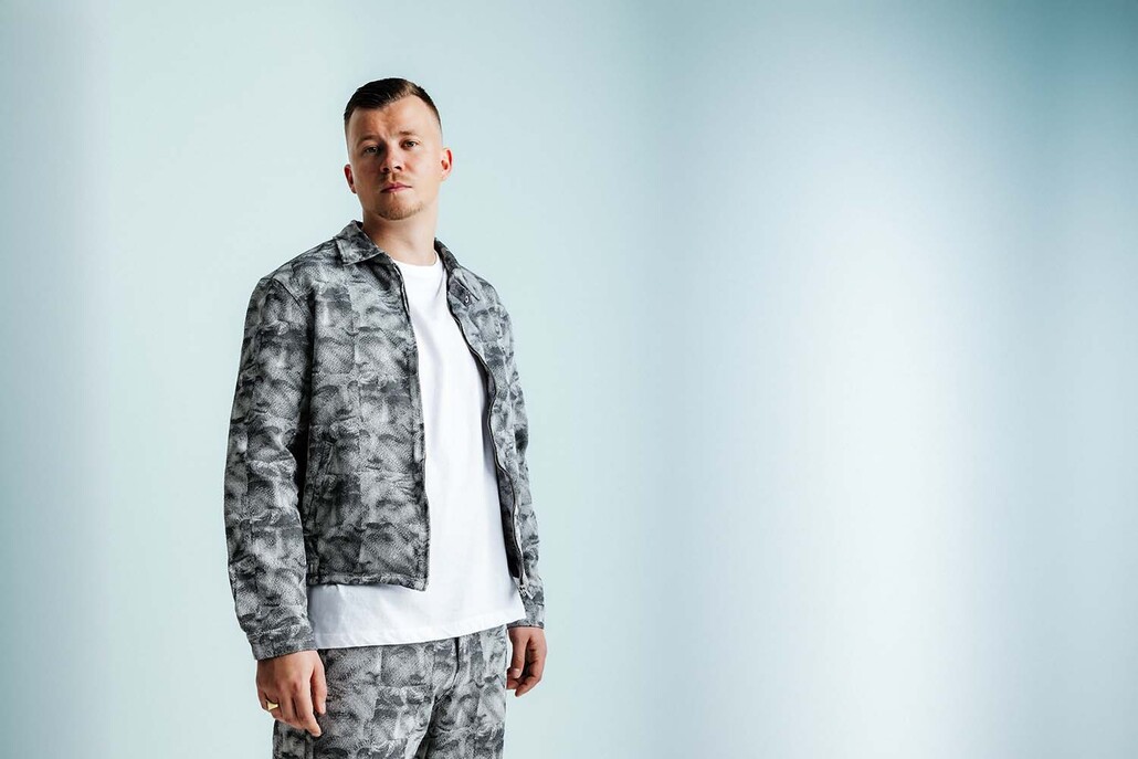 Russo boeken voor de beste prijs bij Artist Bookings
